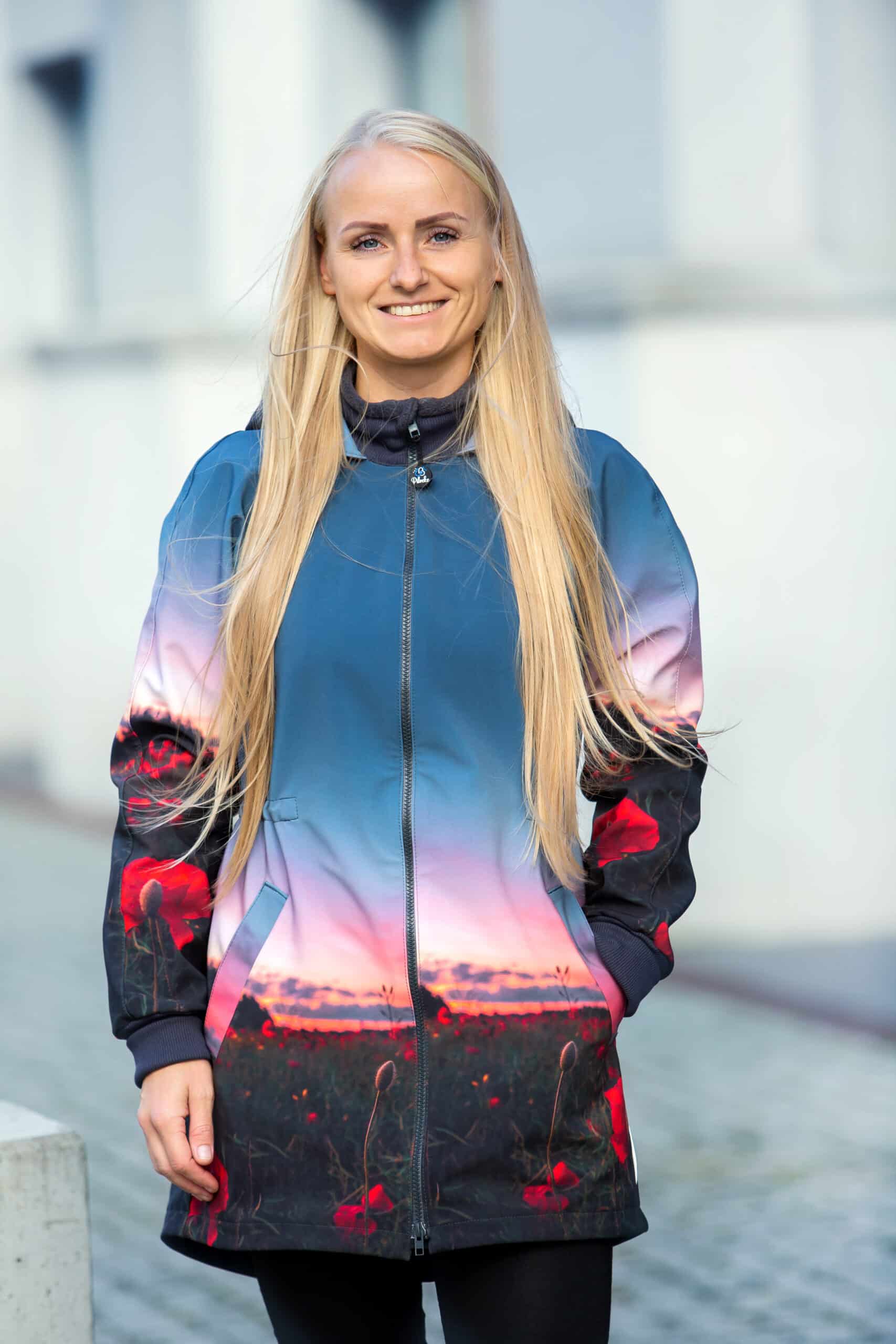 Softshell Naiste parka "Laitse Moonid" - Pilveke
